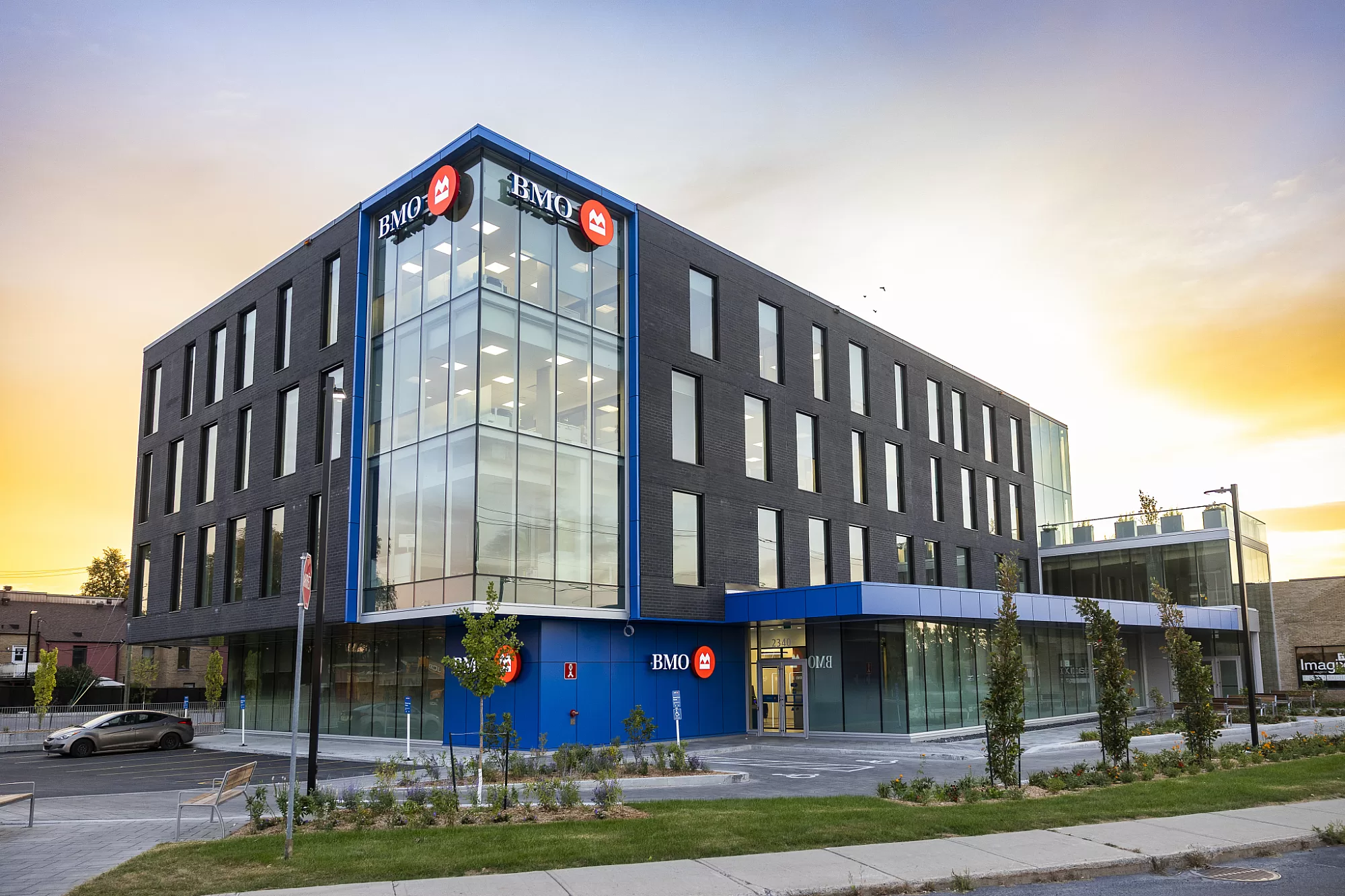 BMO Building in Brossard | JCB Construction Canada